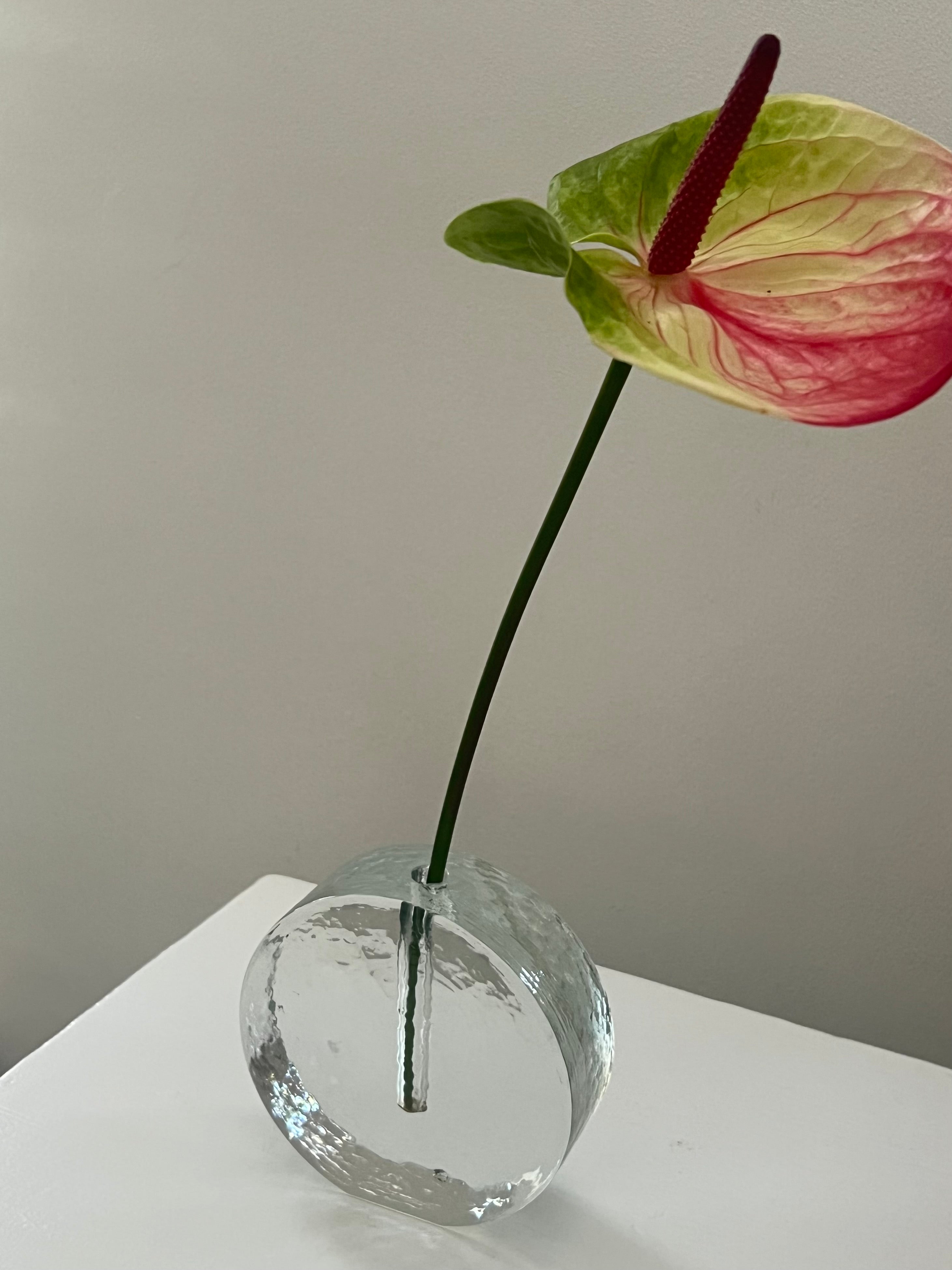 X Vintage crystal flower vase by Walther – Atmos Vintage & Design